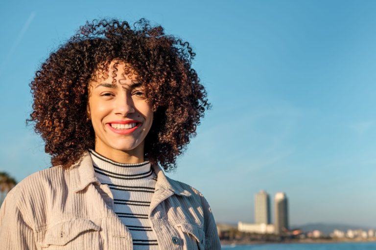 5 Advantages Of Nesbit Flexible Partial Denture From Dental Lab Direct