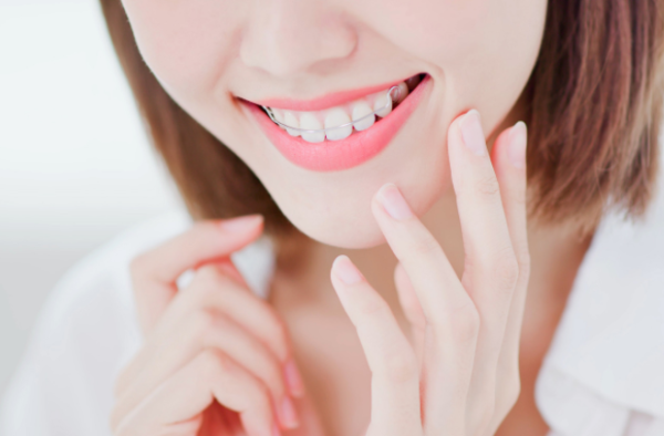 Essix vs. Hawley Retainer: Which is Best? - Dental Lab Direct